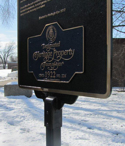 Pole Fixing used for large plaques